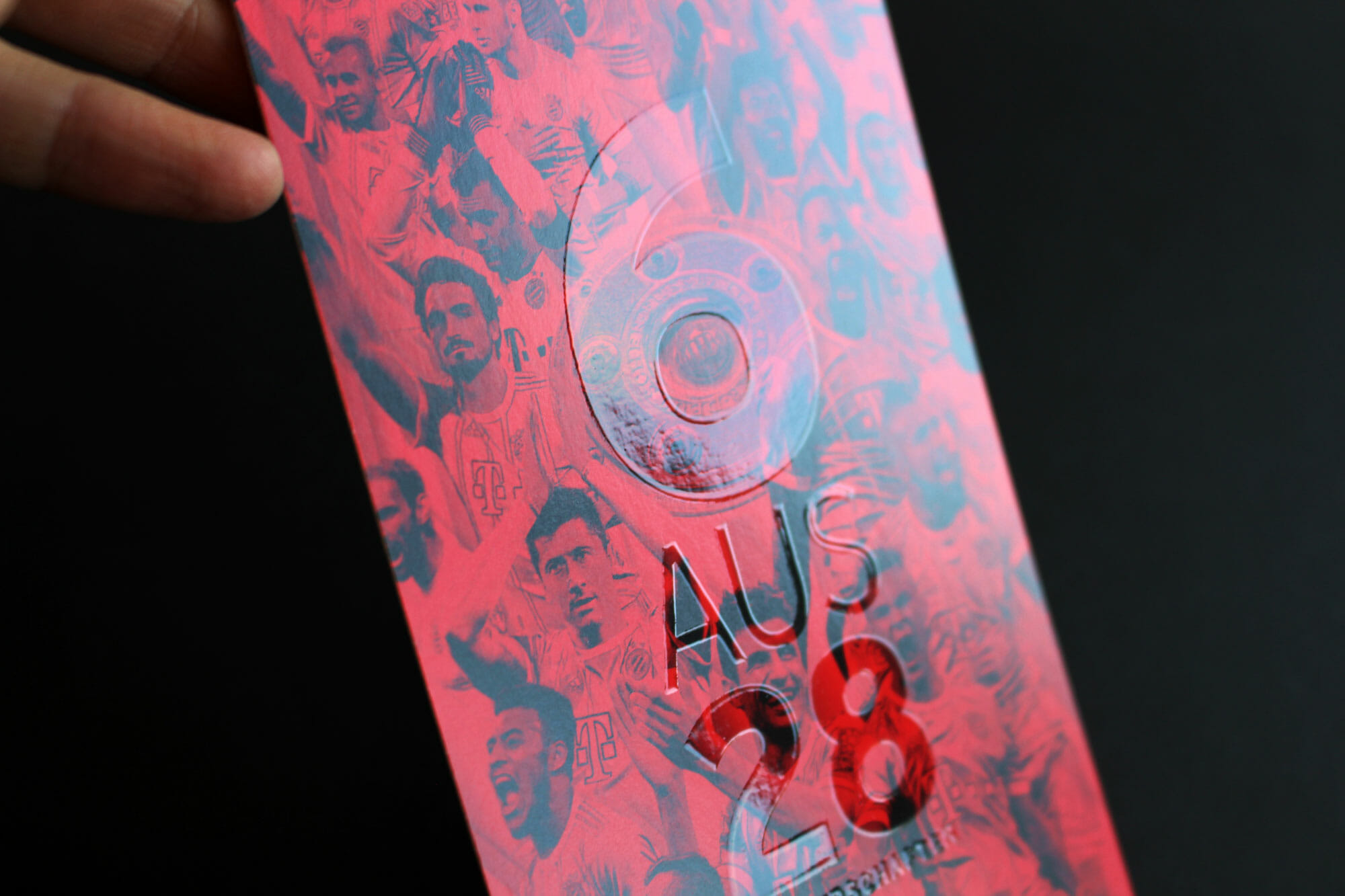 Relieflacke - dreidimensionale, glänzende Effekte